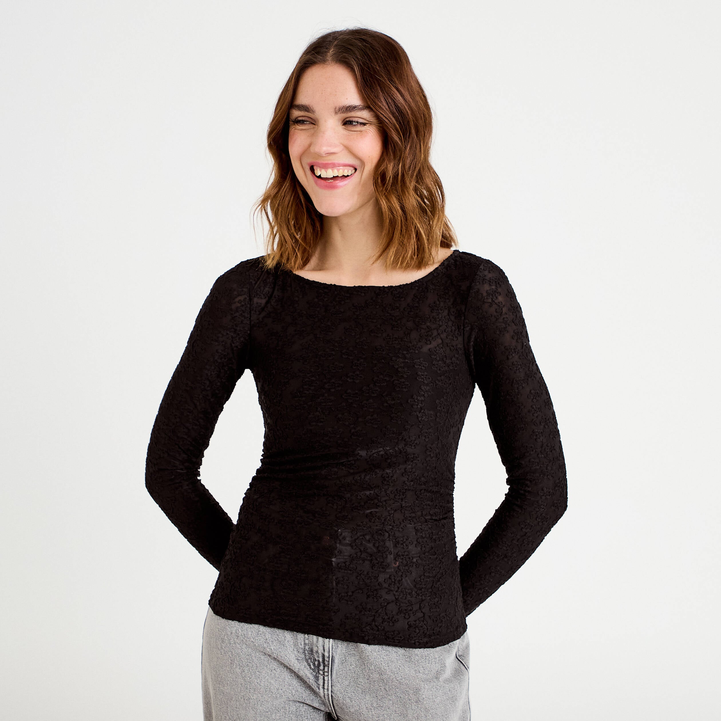 T-shirt motif en relief noir femme | Cache Cache