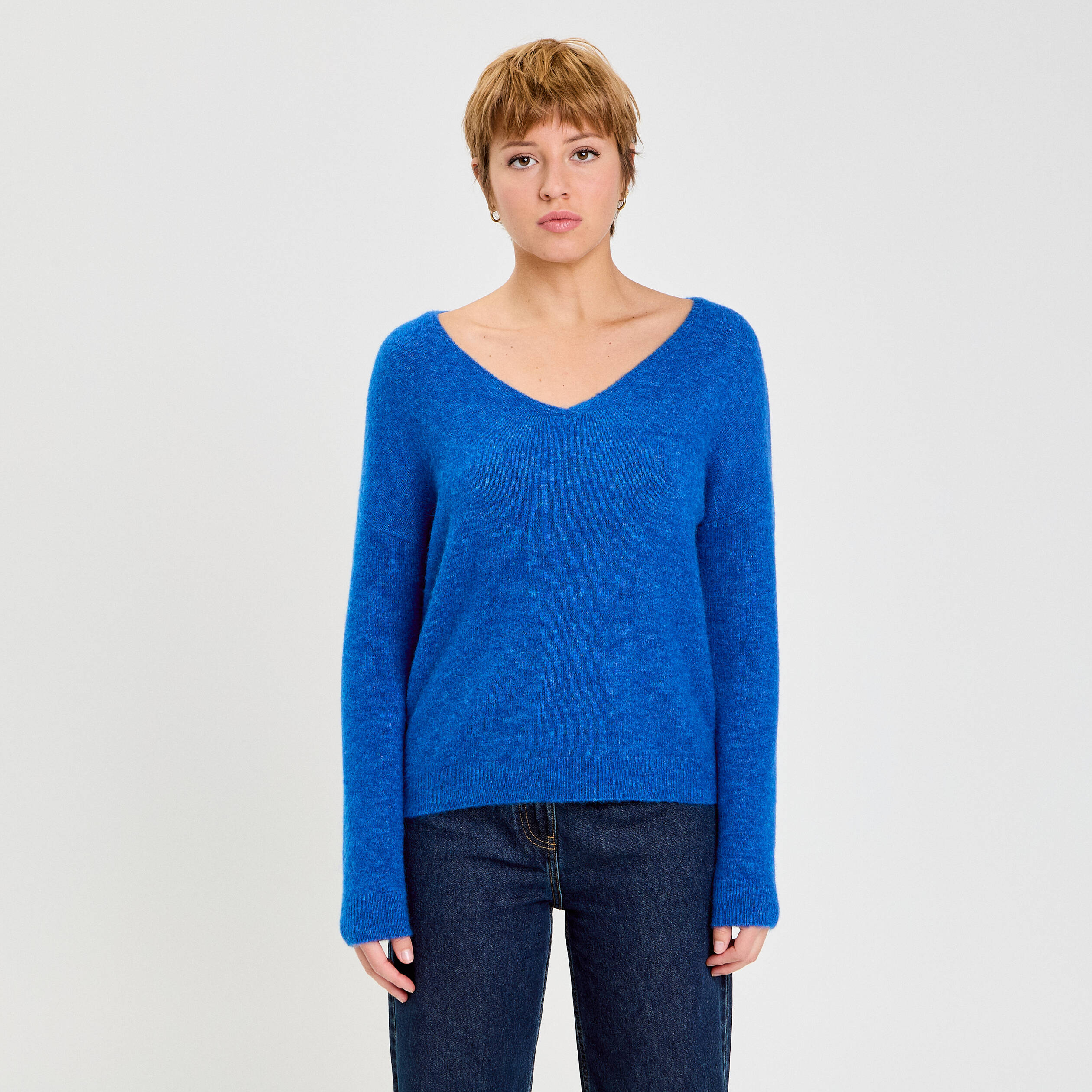 Pull avec col en V bleu electrique femme | Cache Cache